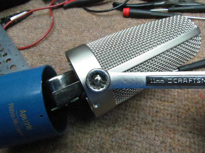Apex 210 Ribbon Microphone Mods and Upgrades, Pt. 1 Crawls Backward ...