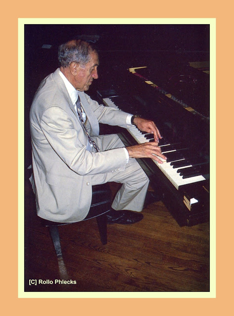 JazzProfiles: Johnny Costa – Flying Fingers