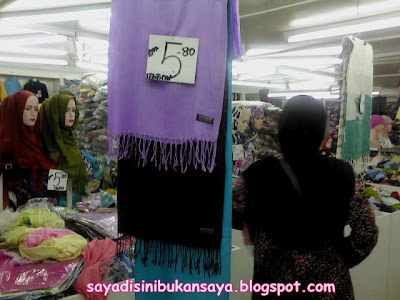 BukanSayaDisini: Kedai Kain Paling Murah di Jalan TAR @ Kedai Muaz Textiles