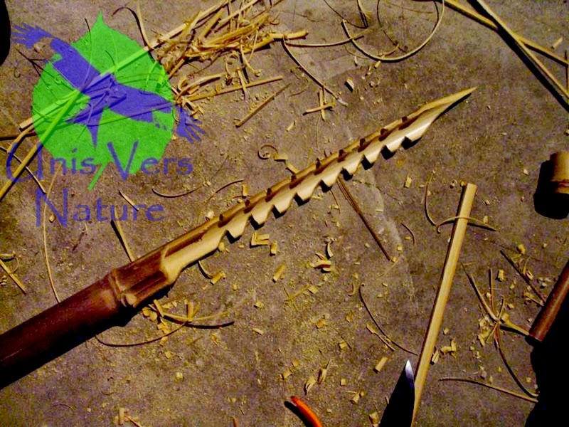 Unis Vers Nature: Gourde et harpon en bambou