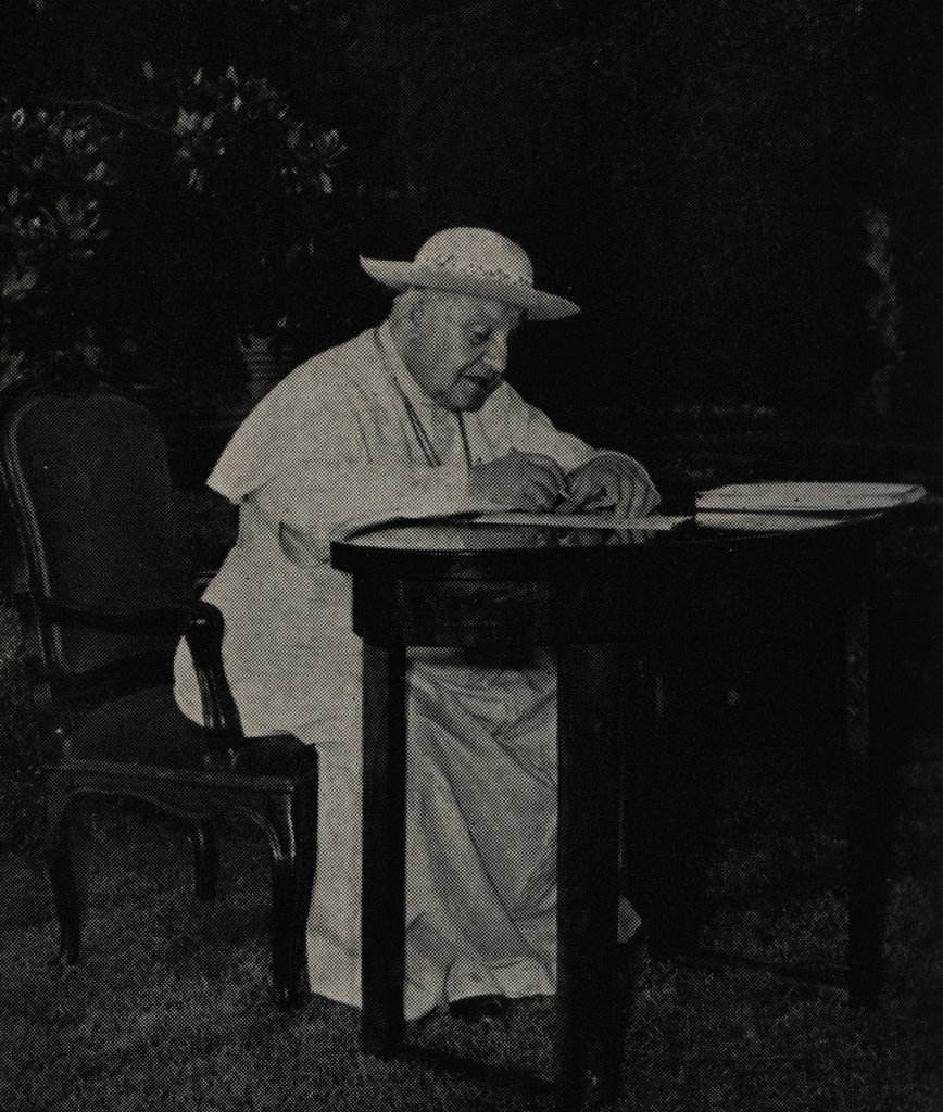 The Philippi Collection: The Cappello Romano (Saturno) with Embroideries