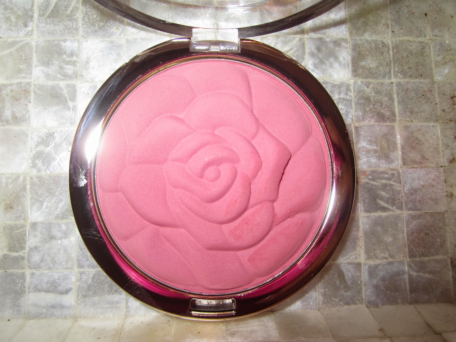 Zytlaly Beauty Blog : Milani Rose Powder Blush Collection (Limited Edition)