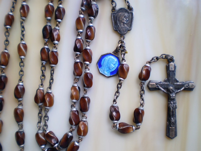 Collecting Antique Rosaries: Religious Medals on Antique Rosaries