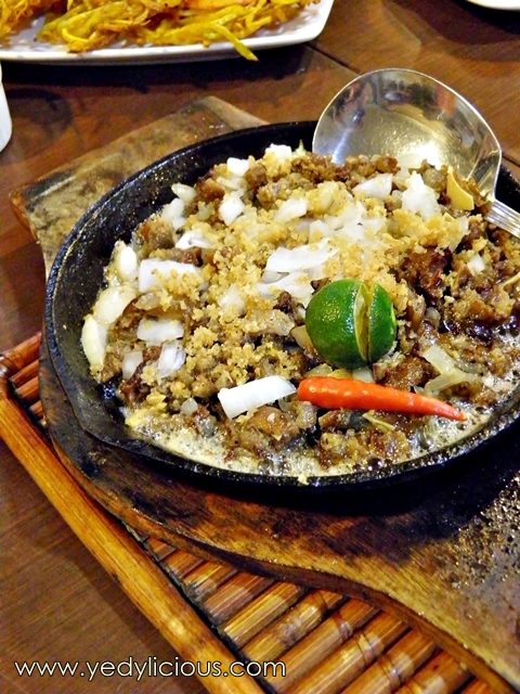 Binulo Restaurant at Clark Freeport Zone in Pampanga | YedyLicious ...