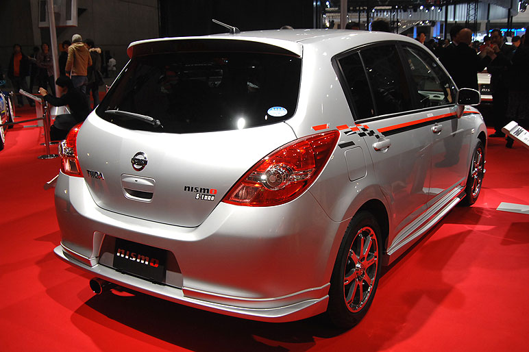 Best Car Models & All About Cars: Nissan Tiida