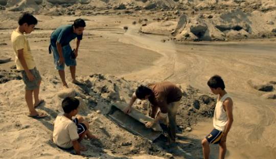 Make Me Blush: Emmanuel Palo's Sta. Nina - Coco Martin and Redemption