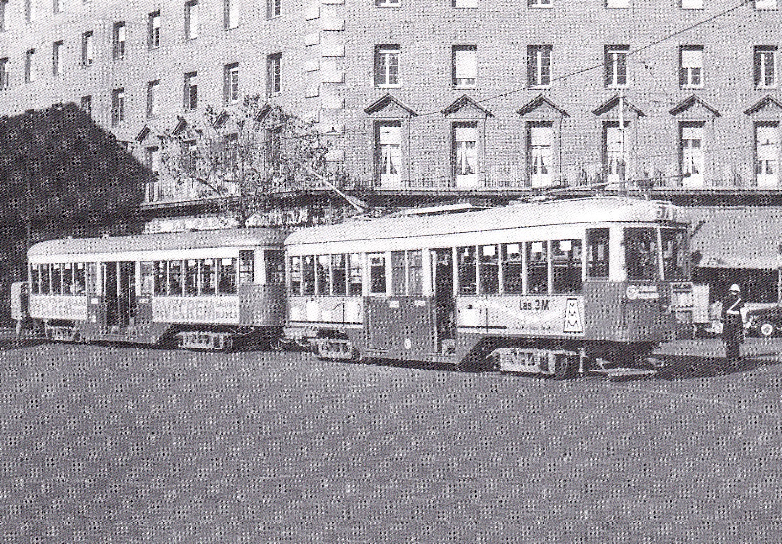 The traveler's drawer: BARCELONA. Tranvía nº 980 con remolque