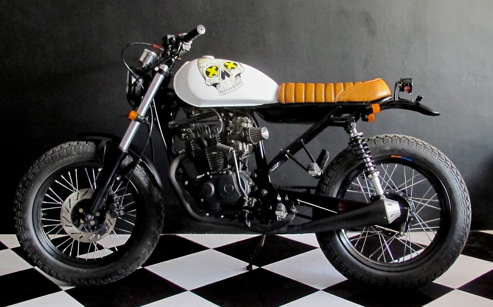 Blog Latihan: Kumpulan Gambar Modifikasi Honda CB Klasik Paling Keren