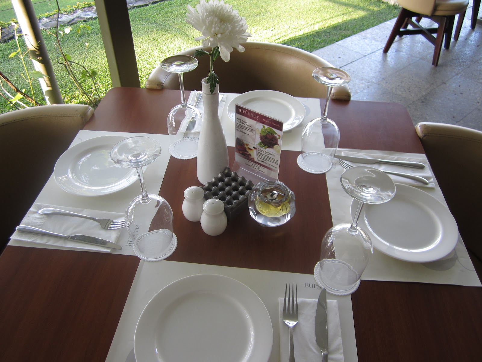 Foodies bites...: Burgundy, Lembang - Bandung