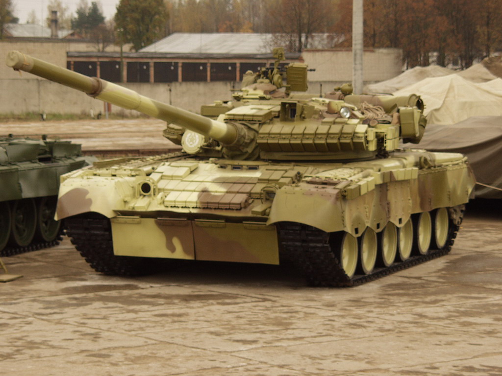 Historia y tecnología militar: T-80: clientes extranjeros