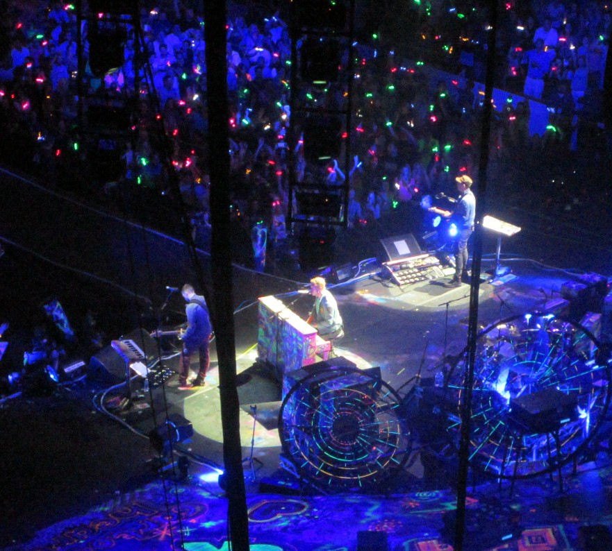 Seth Saith: By Amping Up The Theatrics, Coldplay Raises Their Game ...