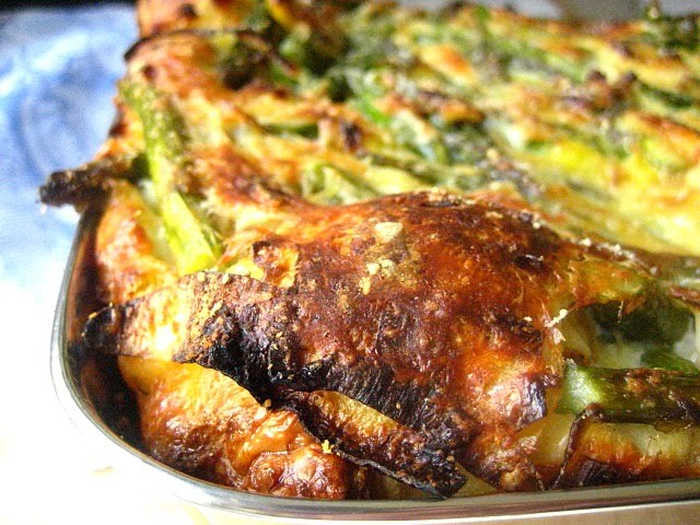 Delicious: Asparagus & Leek Bread Pudding