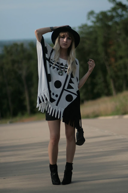 ASHLEY TREECE: GEOMETRIC