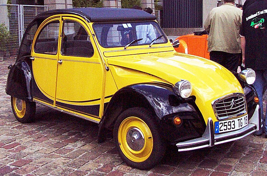 citroen 2cv yellow and black