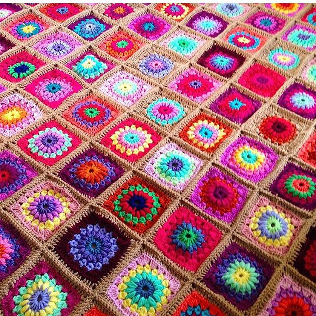 crochelinhasagulhas: Square em crochê