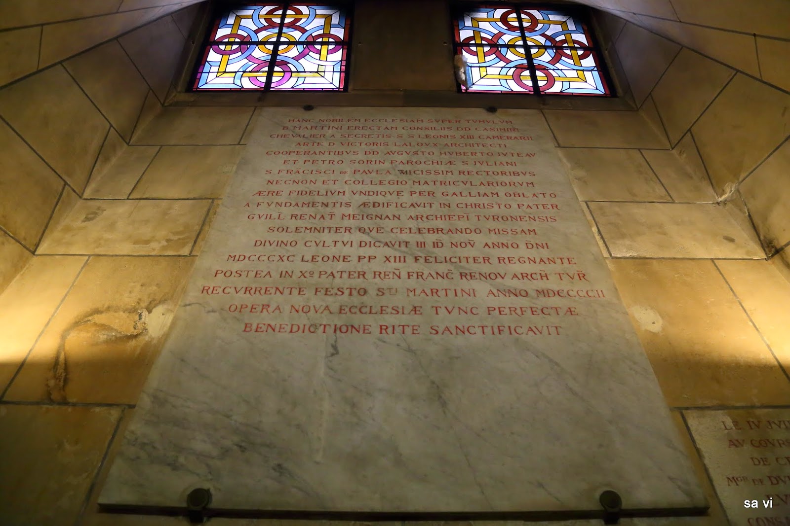 sacerdos viennensis: Am Grab des hl. Martin von Tours