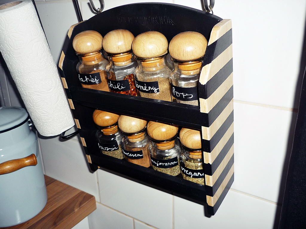 skanda home: DIY fűszertartó polc