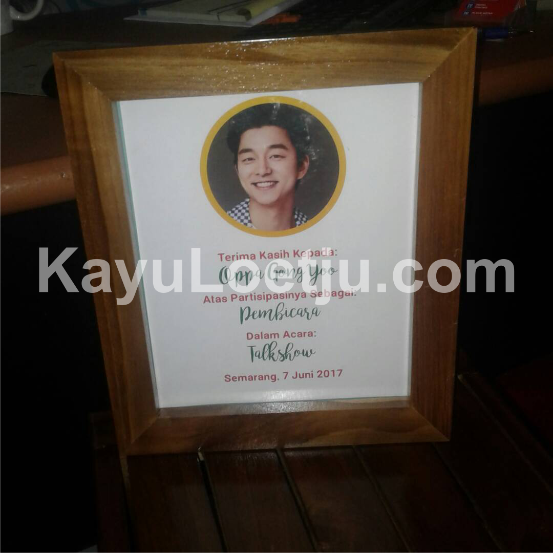 Frame Kayu - Comedy and Creativity