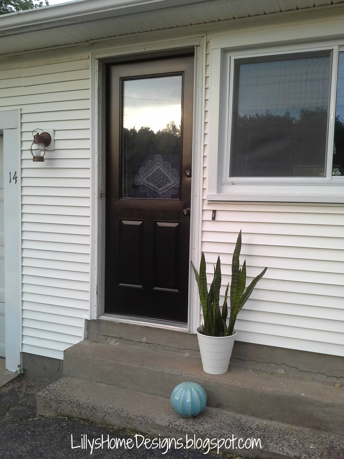 Lilly's Home Designs: Front Door Makeover With Modern Masters