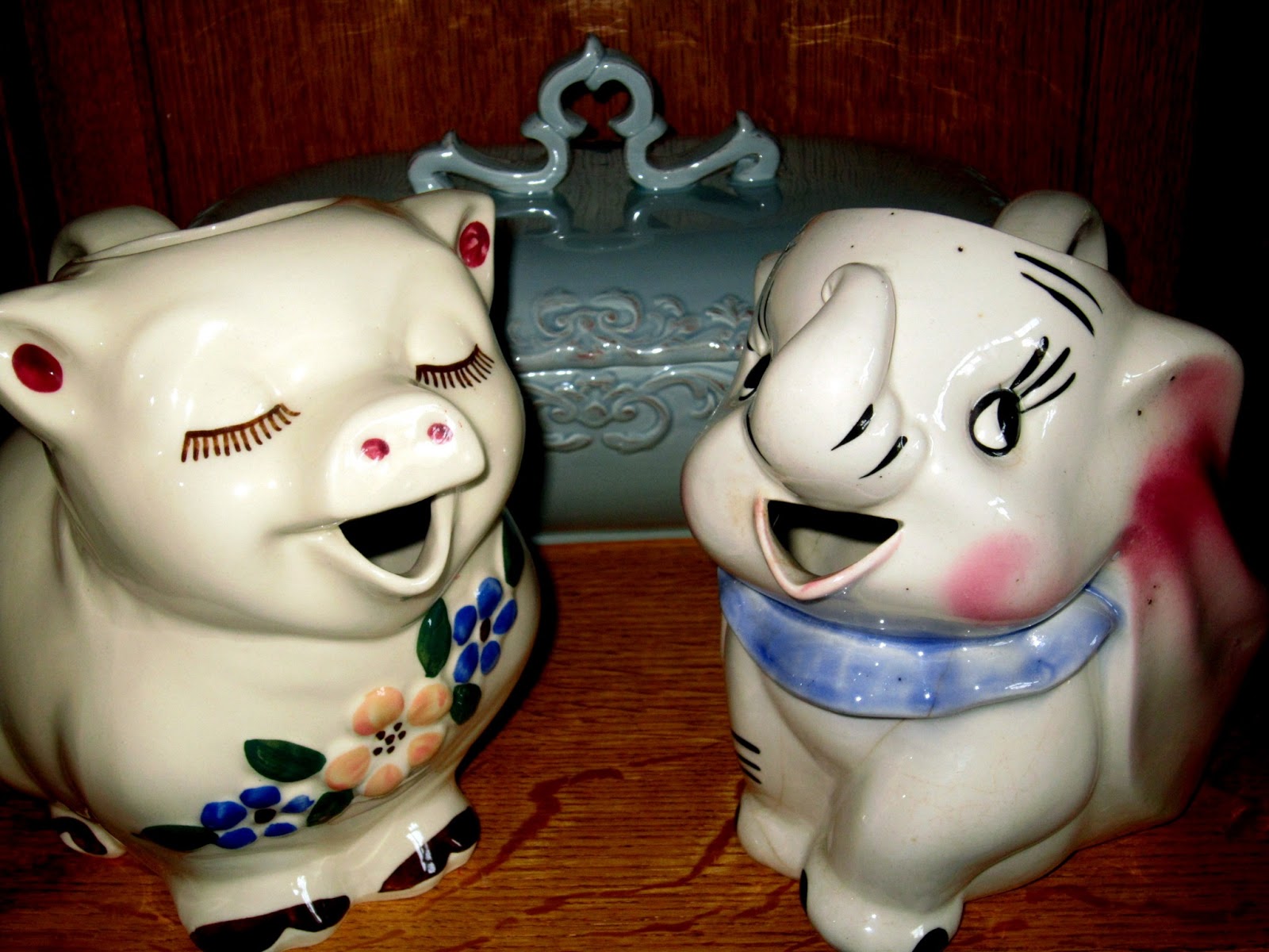 The Harris Sisters: One Man's Trash - Shawnee Pitchers