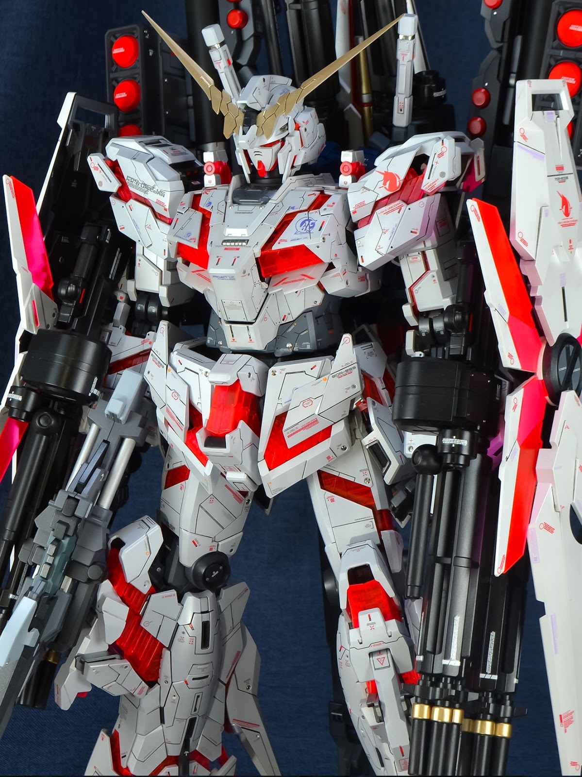 Custom Build: PG 1/60 RX-0 Full Armor Unicorn Gundam [Detailed]