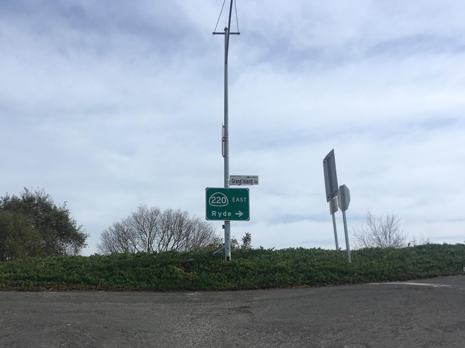 California Ferry Routes; CA 84 over the Real McCoy II Ferry and CA 220 ...