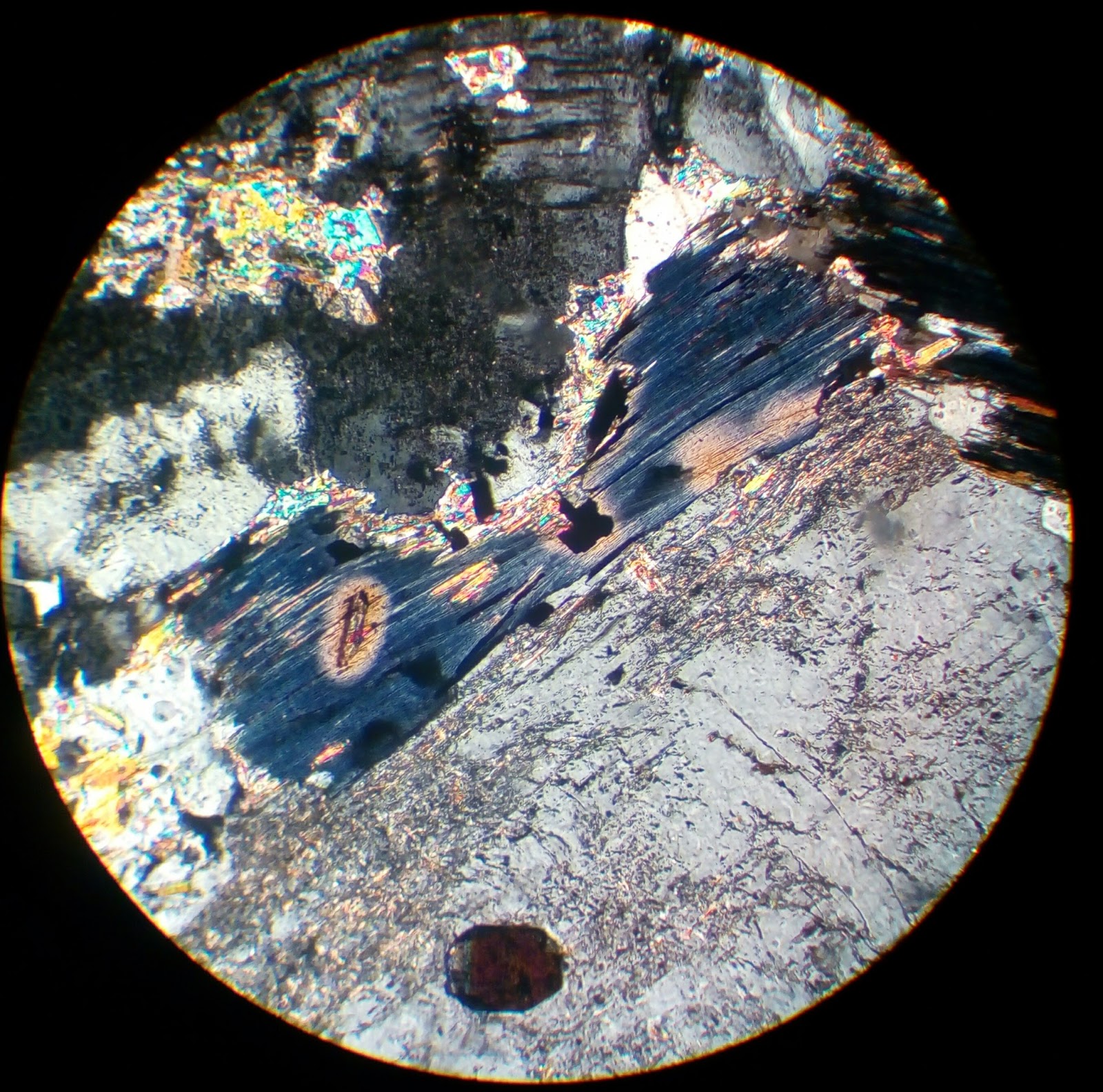 30+ Thin Section Photos That Will Develop Your Interest in Petrography ...