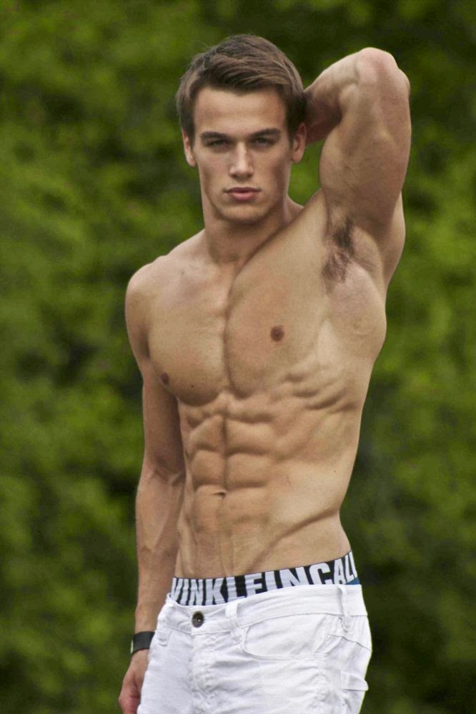 Daily Bodybuilding Motivation: SIX PACK ABS MALE MODEL MARC FITT
