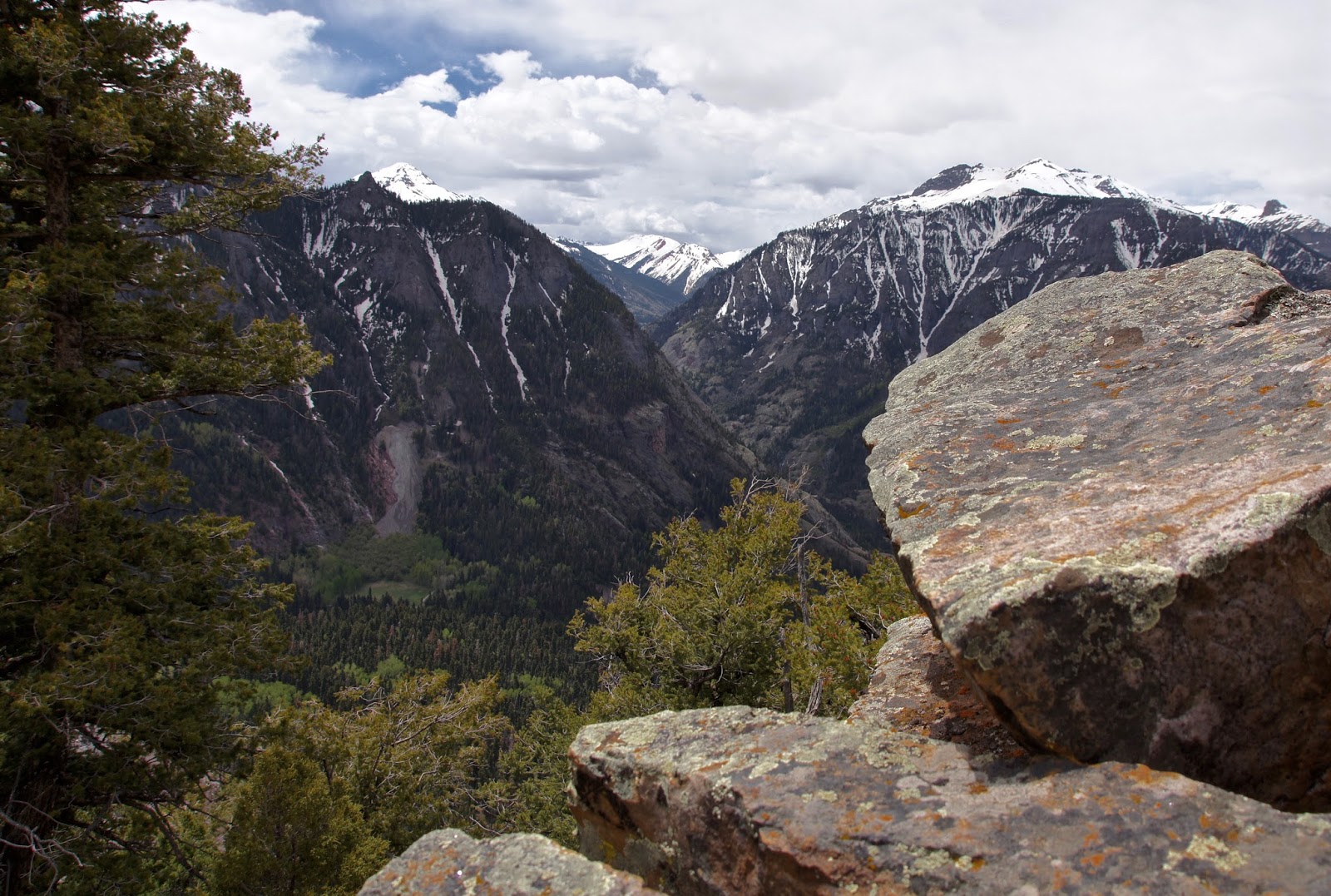 Box Canyon Blog.com: Pretty Rocks