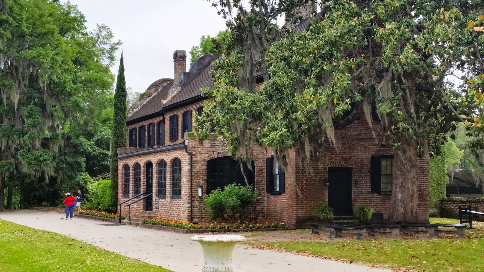 Heroes, Heroines, and History: Middleton Place