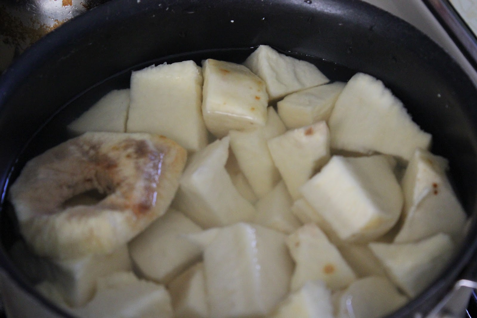 This and that: Pounding fufu....