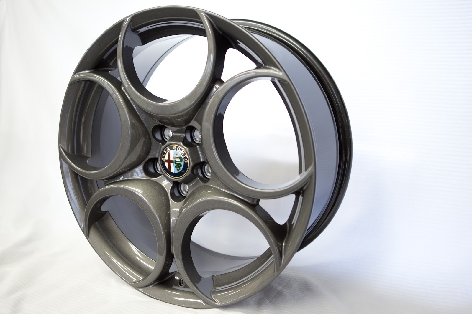 EVERGREEN Blog: Alfa Romeo Giulia 19inch Wheels for 159,Brera&Spyder