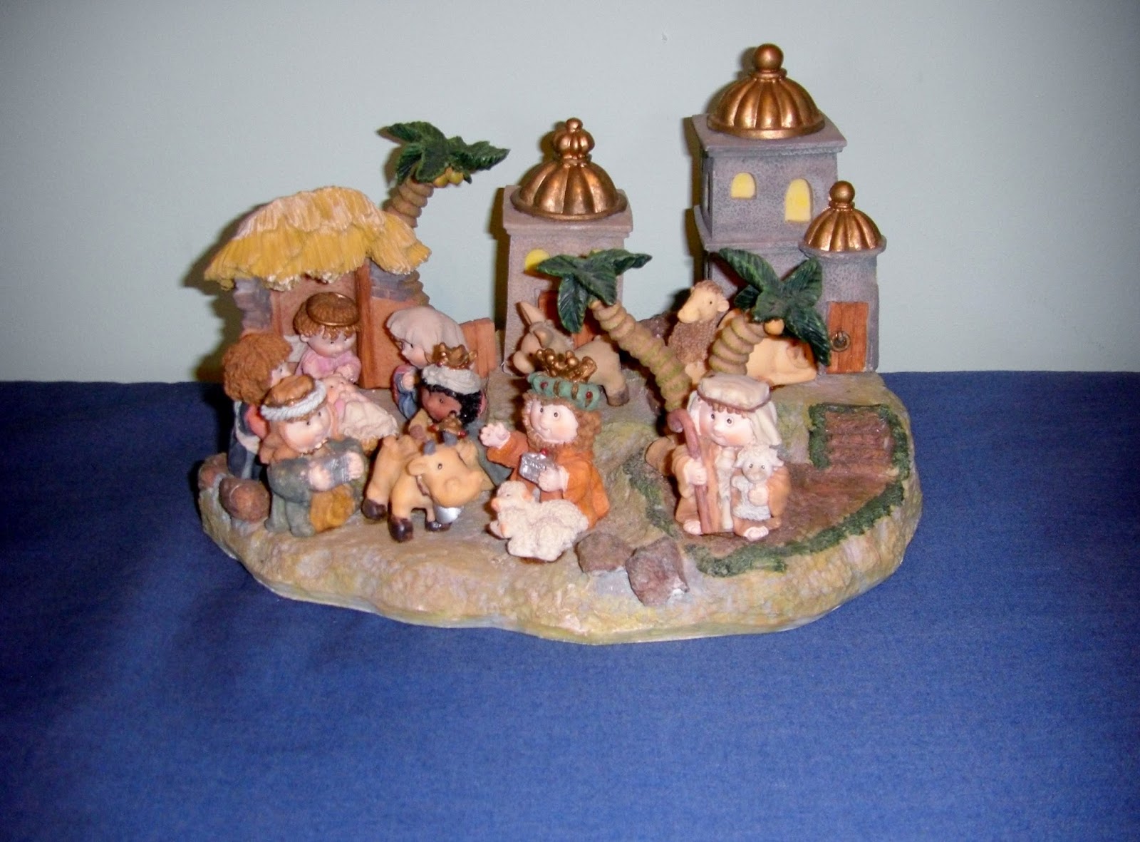 Carole and Jack's Nativity Collection: Traditional one piece nativities