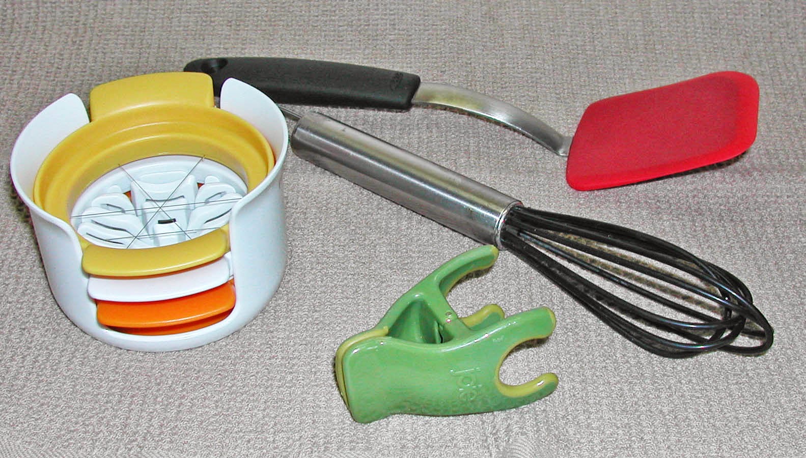 The Iowa Housewife: Our Newest Favorite Kitchen Tools