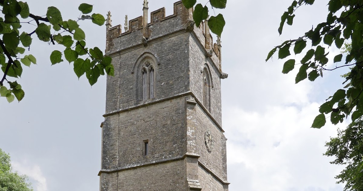 Walking in the country: Martinstown and Maiden Castle