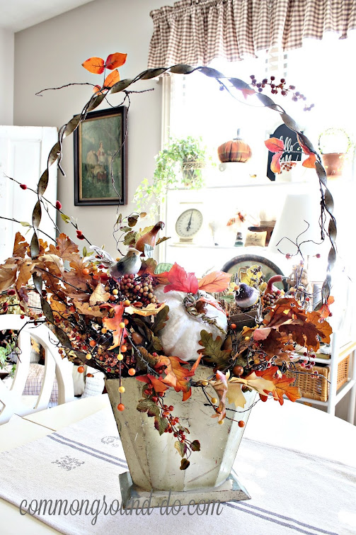 common ground : Bountiful Vintage Fall Baskets