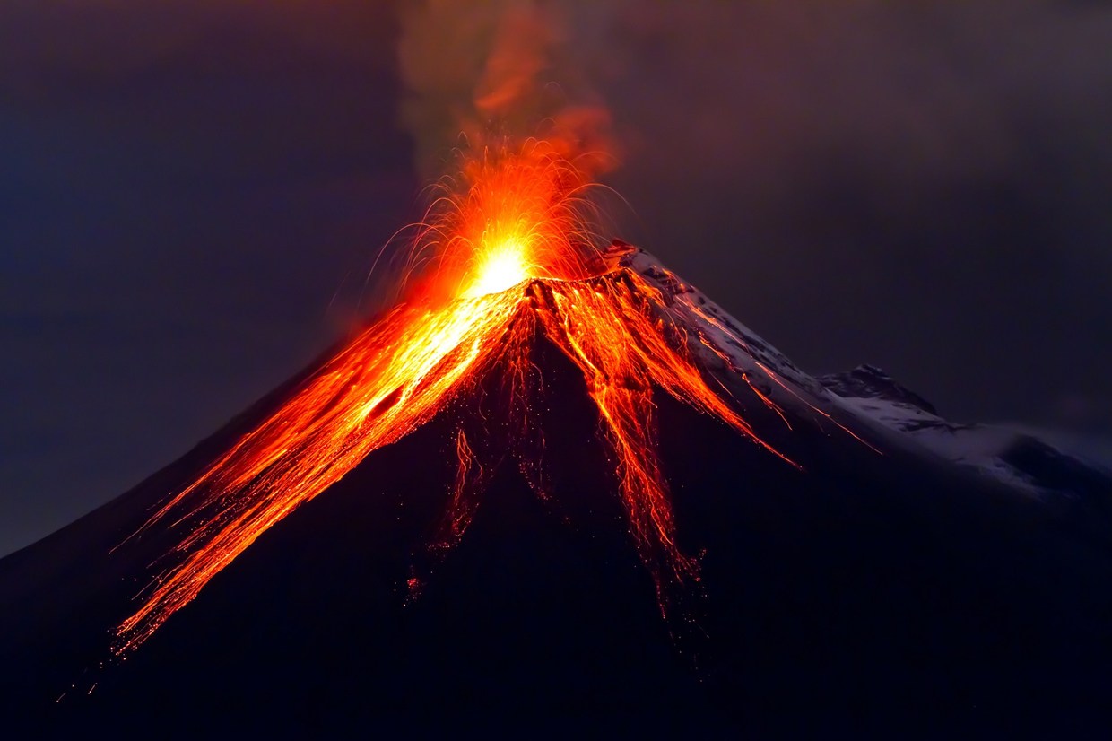 PURPURA : VOLCÁN ( VULCANO )