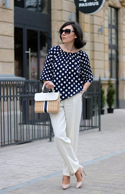 Ponadczasowa czerń i biel - Minimalissmo. Blog modowy