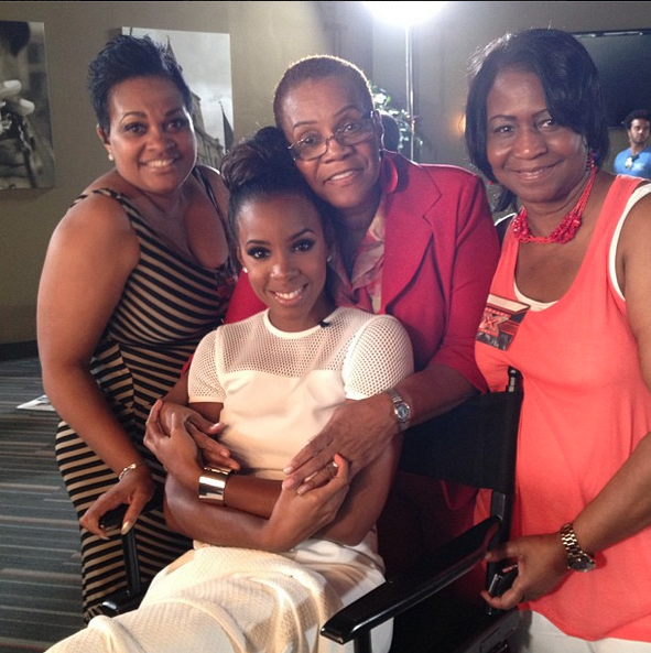 Kelly Rowland Showcased Mother & Family Members On XFactor - NaijaGists ...