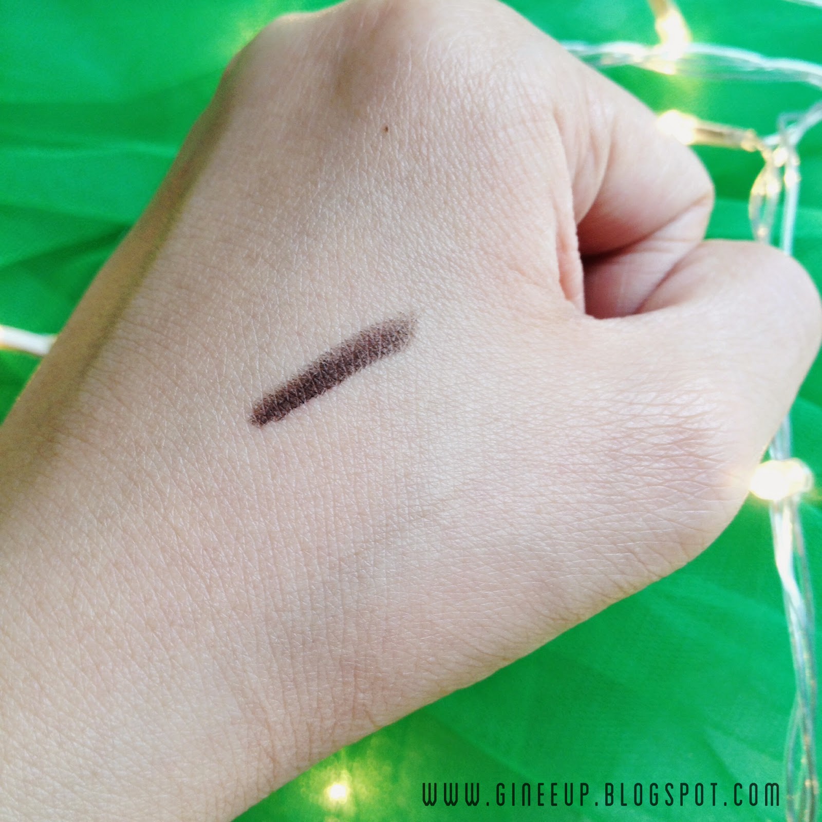 G I N E E U P: Skinfood Black Bean Eyebrow Pencil (03. black brown) REVIEW