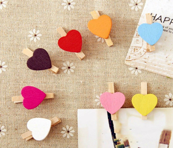 Pinzas de madera con corazones