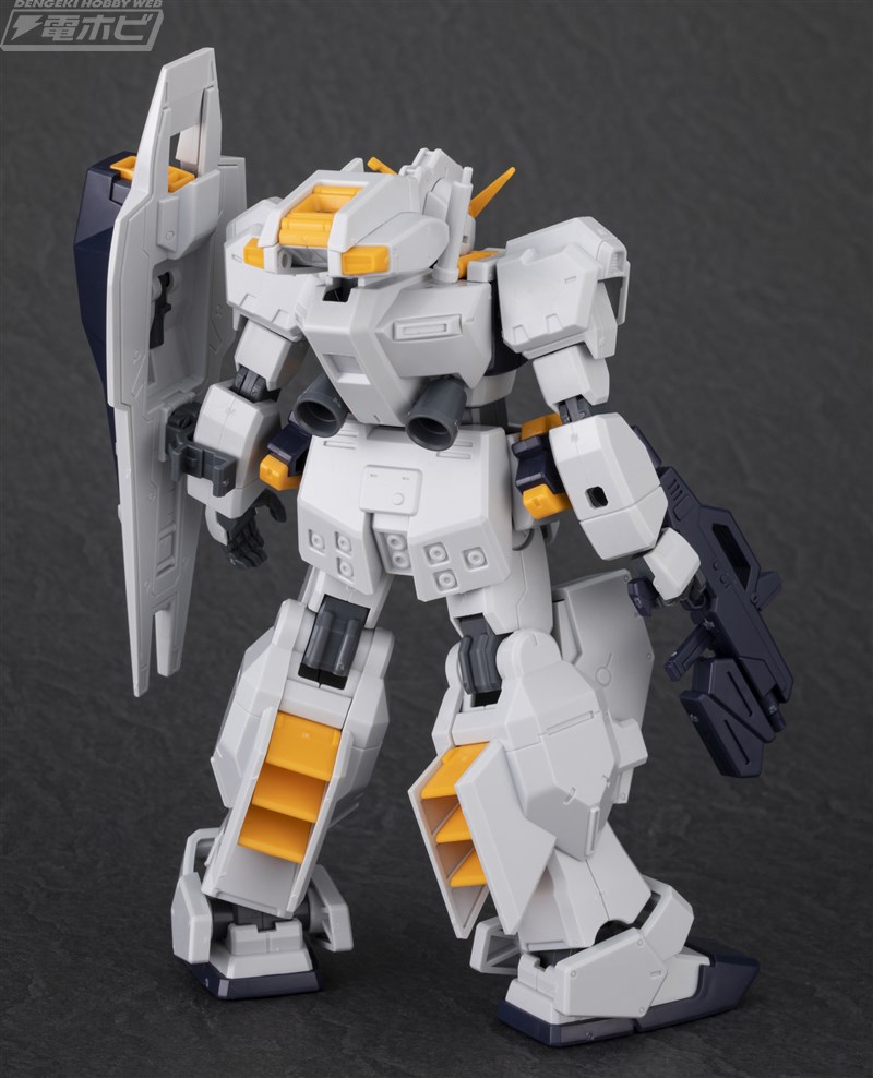 P-Bandai: HGUC 1/144 Hazel Custom with TR-6 [Gaplant II] Conversion ...