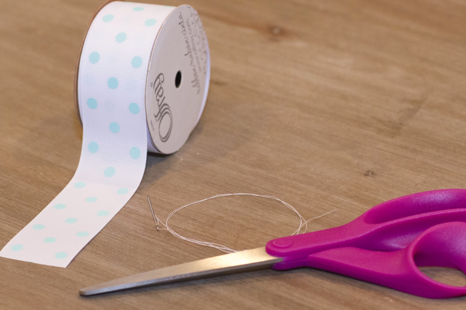 Autumn Klair: Bows | Easy DIY Ribbon Tutorial