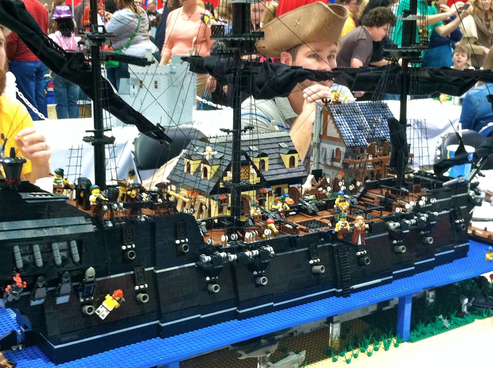 grass stains: I went to a LEGO BrickFair