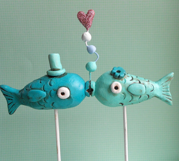 Need Wedding Favors?: Kissing Fish Wedding Cake Topper