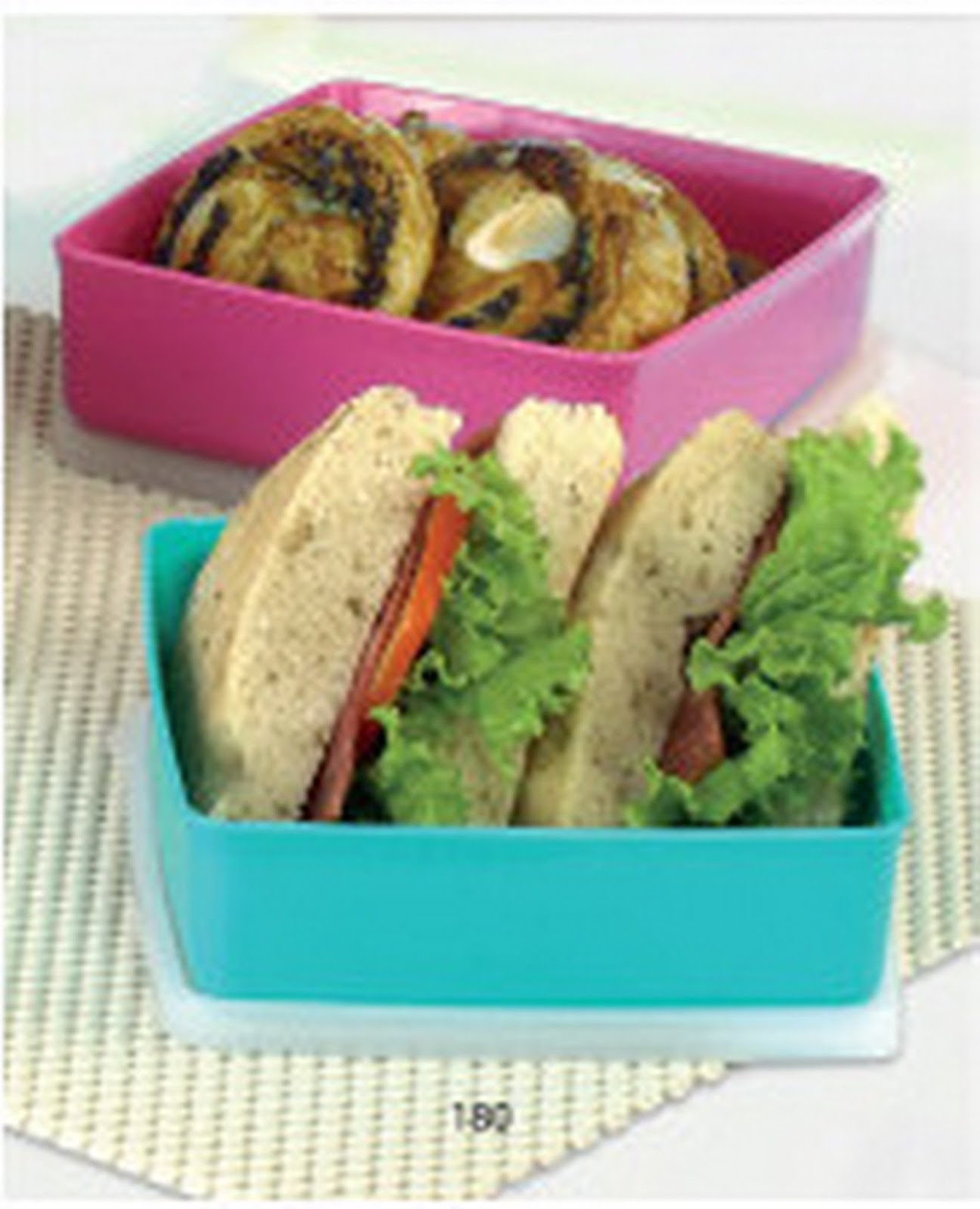 TUPPERWARE INDONESIA SQUARE AWAY (2) - AGEN TUPPERWARE INDONESIA