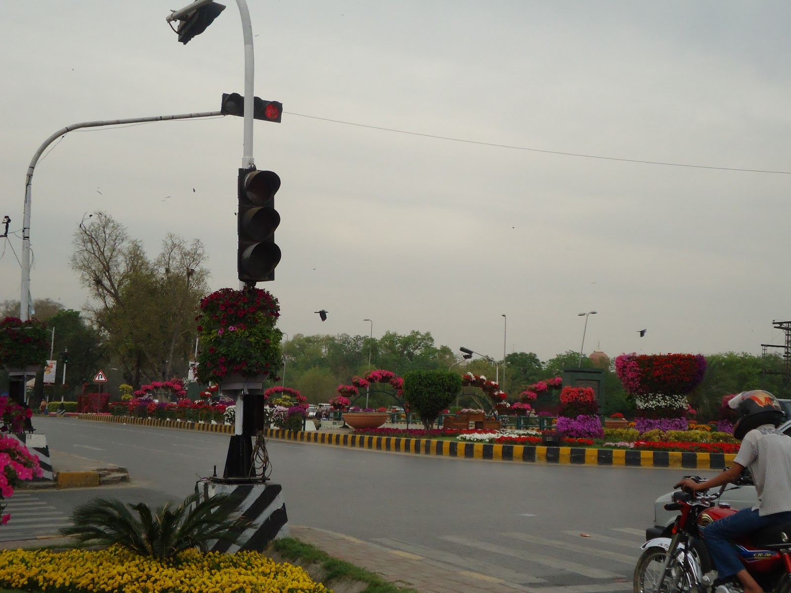 Dream Vacations Guide : Jashn e Bahara Festival - Lahore 2013 Dream Vacations Guide : Jashn e Bahara Festival - Lahore 2013