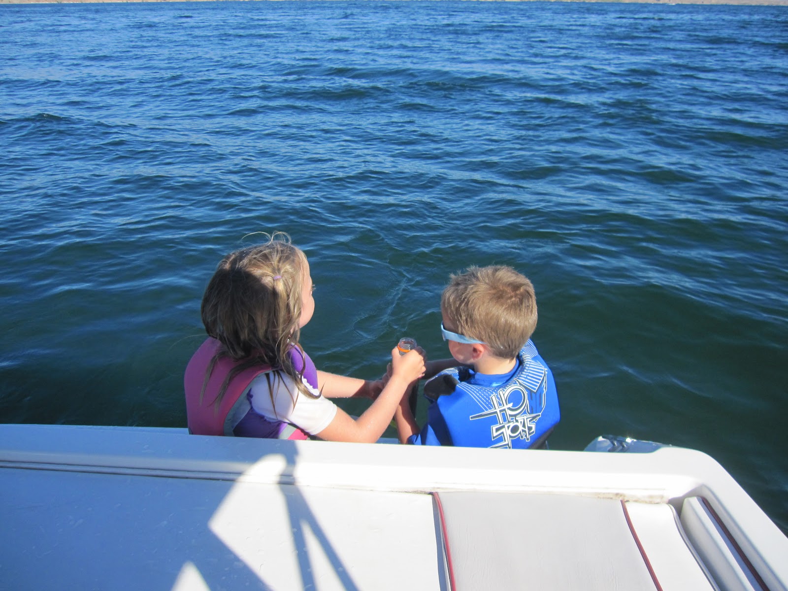Life with the Poelstras...: Boating Fun!