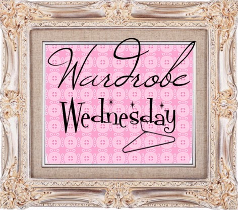 Sparkle & Shine: Wardrobe Wednesday: Easy Outfit Formulas for Moms