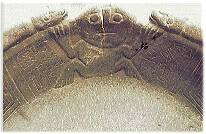 وقال الدكتور وينترز أن جزءا من النقوش التي فكها تشير إلى أن الحضارة ...